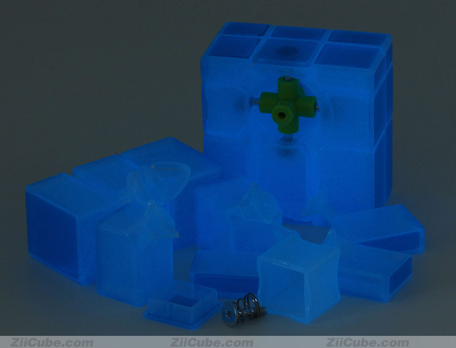 QY Luminous‌ Blue Mirror Cube Fluorescent Glow [ZiiCube.com]